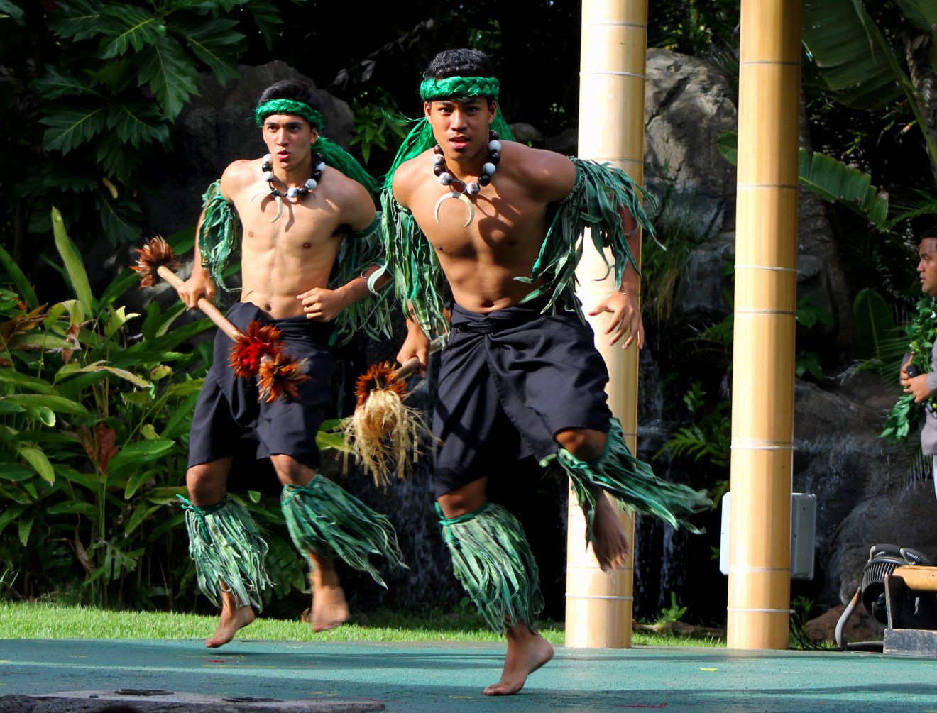 Visitors Guide to the Polynesian Cultural Center in Oahu, Hawaii, USA ...