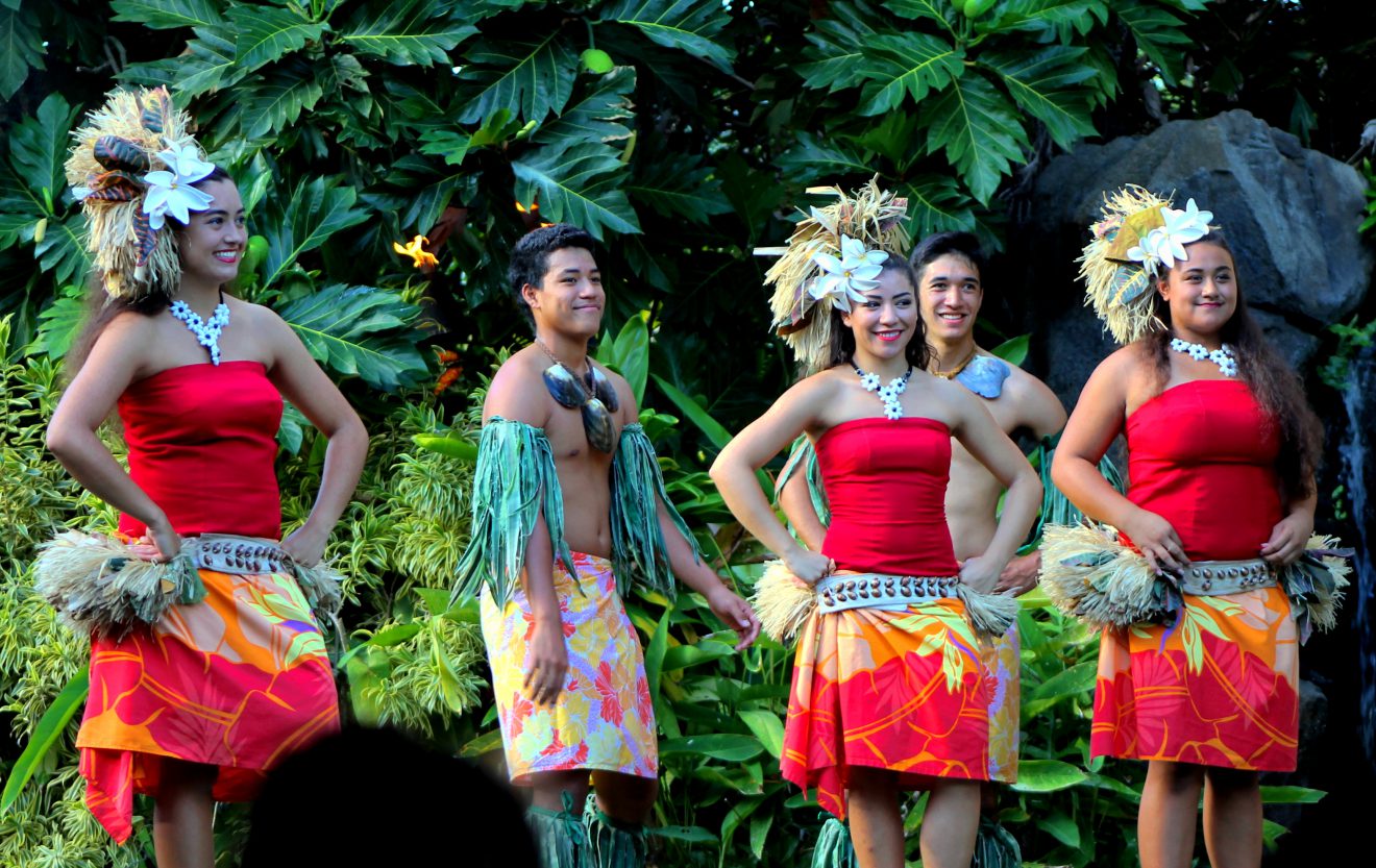 Visitors Guide to the Polynesian Cultural Center in Oahu, Hawaii, USA ...